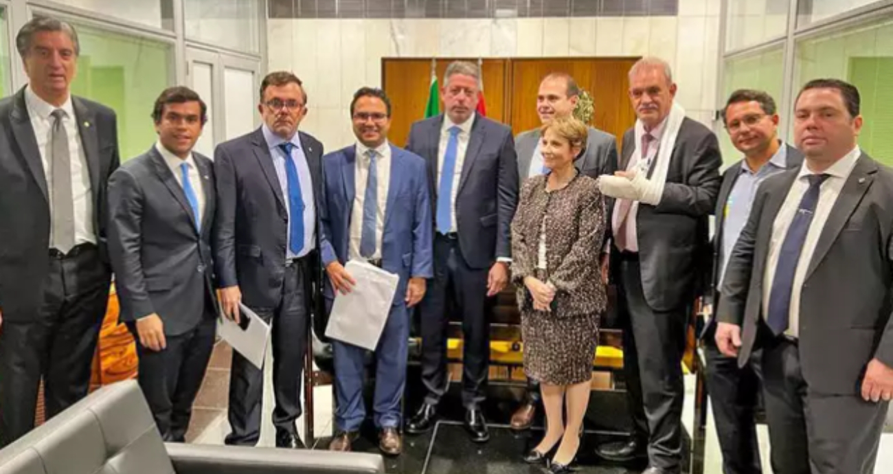 Câmara se antecipa ao STF e aprova urgência de PL do Marco Temporal em ... Câmara se antecipa ao STF e aprova urgência de PL do Marco Temporal em ...
