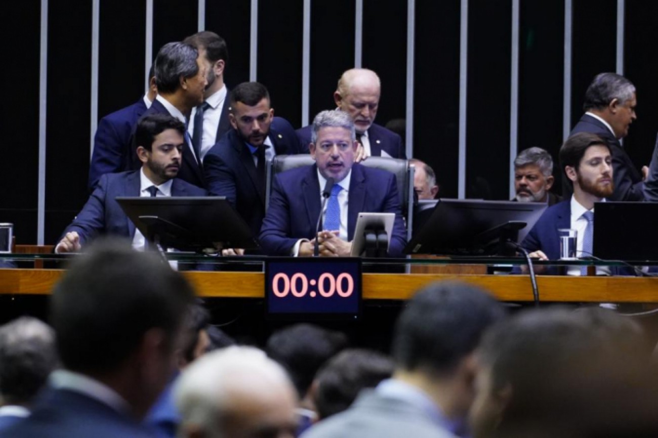 Câmara se antecipa ao STF e aprova urgência de PL do Marco Temporal em ... Câmara se antecipa ao STF e aprova urgência de PL do Marco Temporal em ...